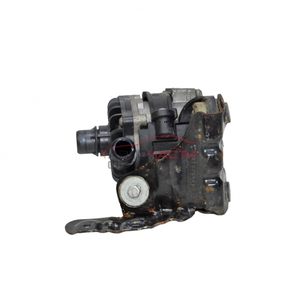 Лява водна помпа външна BMW X6 E71 M 5.0 i 555 конски сили 11517584088-02